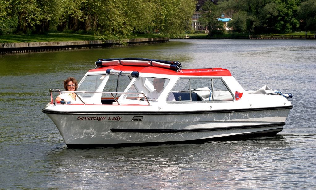 Sovereign Lady - Kris Cruisers